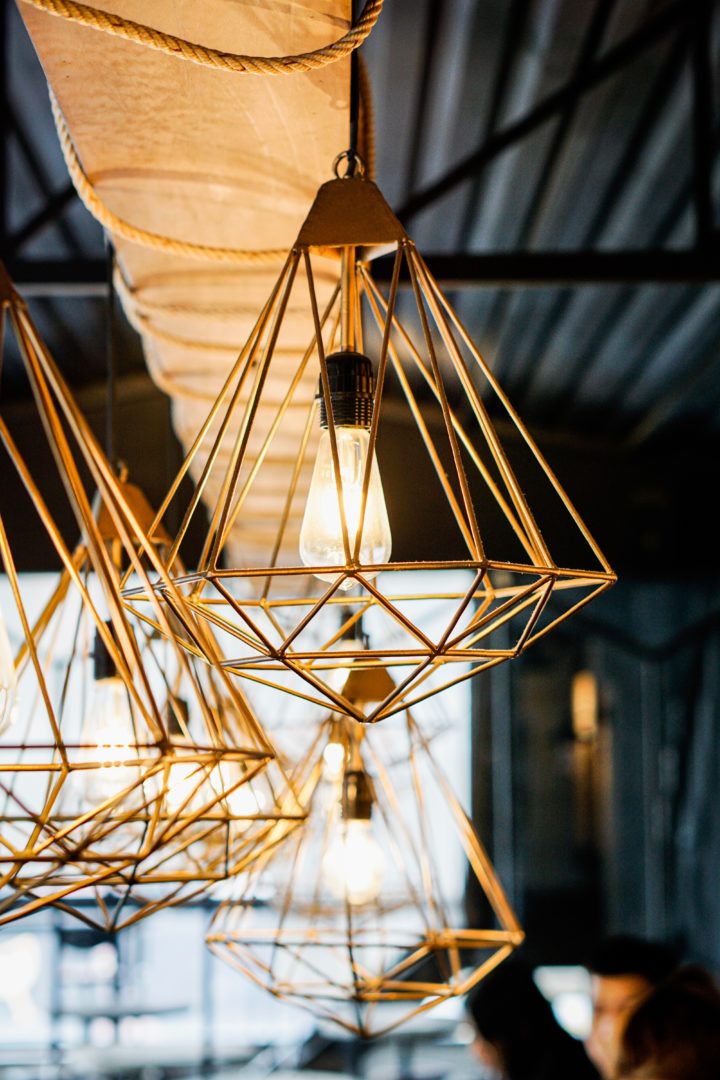 Lâmpadas inteligentes: como elas podem ajudar na decoração?
