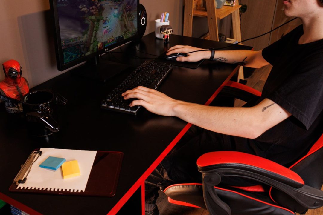Dicas para escolher a mesa gamer perfeita para você